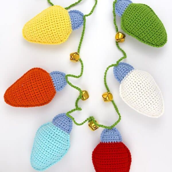 31 Best Christmas Crochet Garland Patterns - Zamiguz
