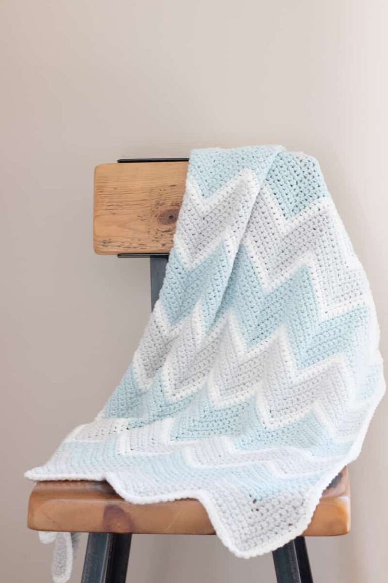 25 Best Chevron Crochet Blanket Patterns - Zamiguz