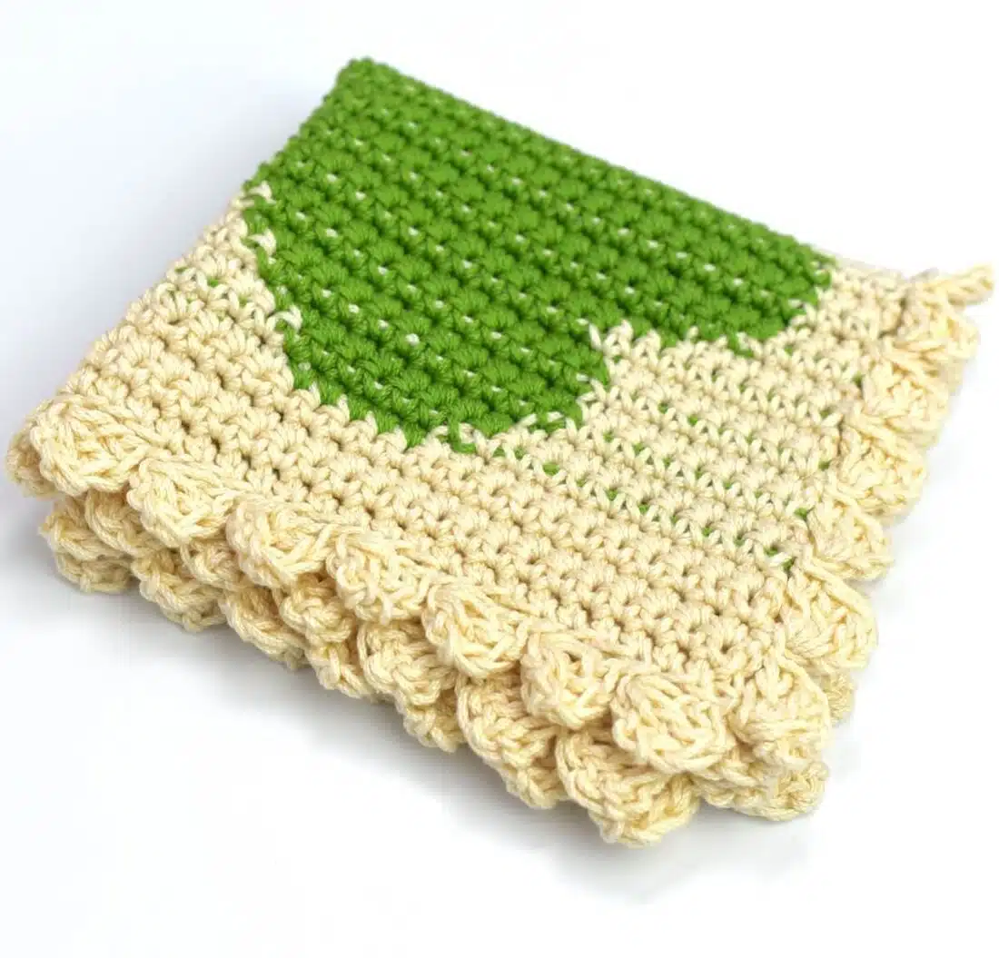 The Green Leaf Crochet Washcloth Pattern (Free!) - Zamiguz Crochet ...