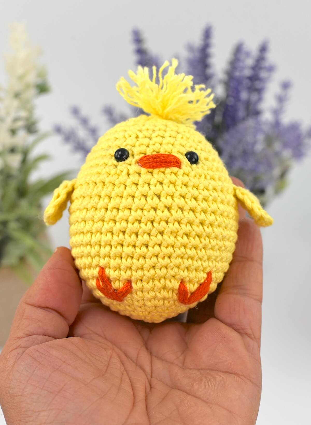 No-Sew Chick Crochet in an Egg | Free Pattern - Zamiguz