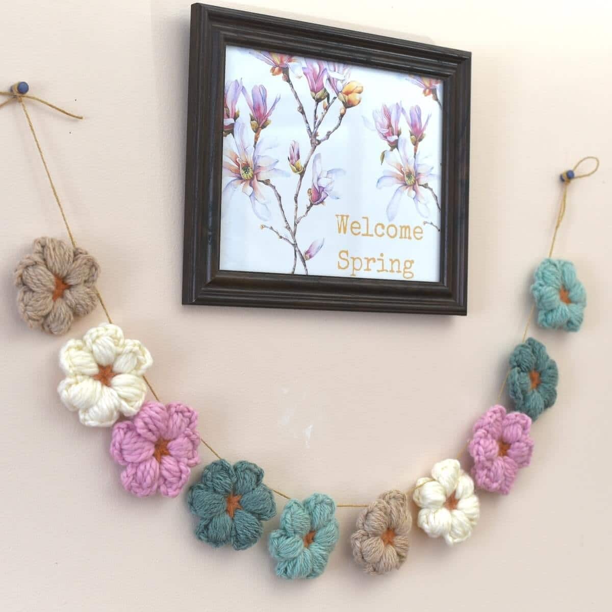 Crochet Flower Garland Free Pattern - Zamiguz Handmade