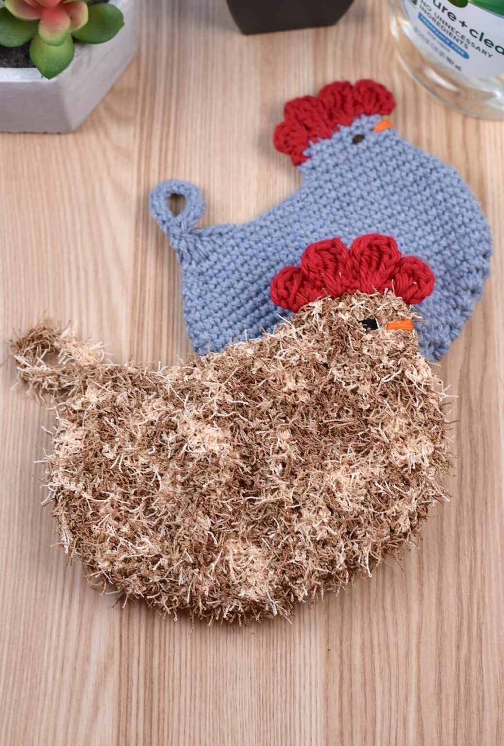 DIY Easy Chicken Crochet Dish Scrubbie - Zamiguz